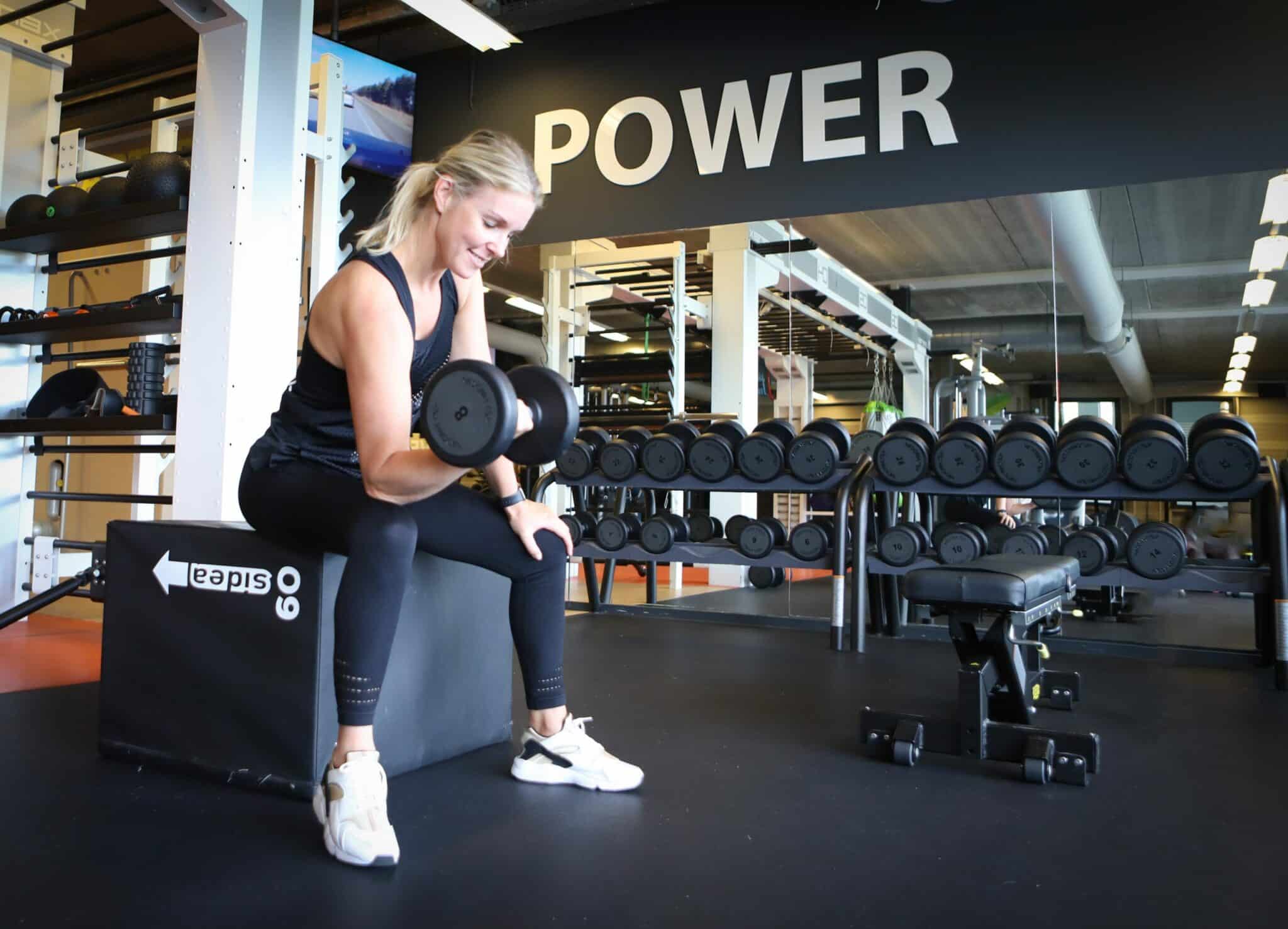 Een complete sportschool | fitness en groepslessen - Arendse
